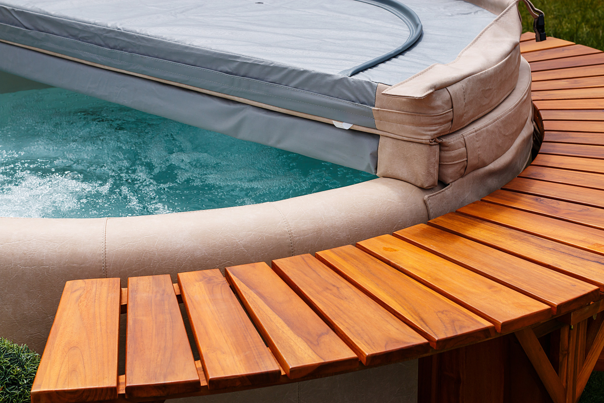 Hot Tubs How Long Will My New Spa Cover Last Canada Hot Tub Parts Hot Tubs How Long Will My New Spa Cover Last Canada Hot Tub Parts